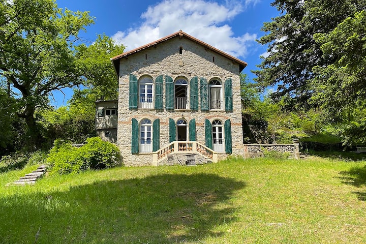 Mas Catalan Dans Un Parc Privé - Arles