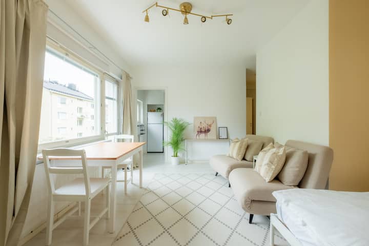 Rest Bright & Cozy City Home Near Linnanmäki - Helsinki