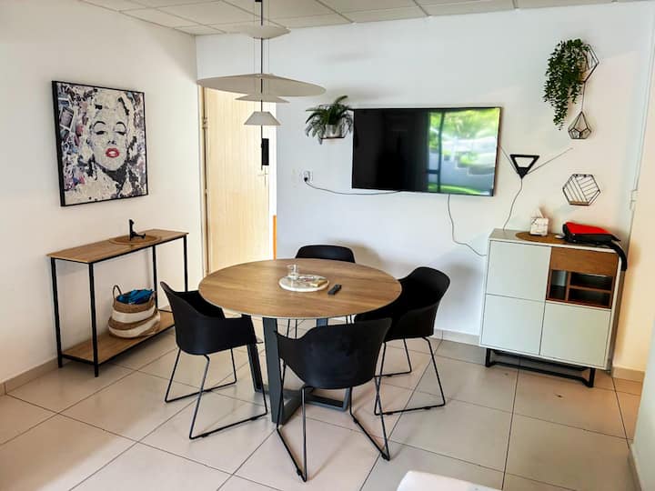 Maison Baie De L'orphelinat - Nouméa