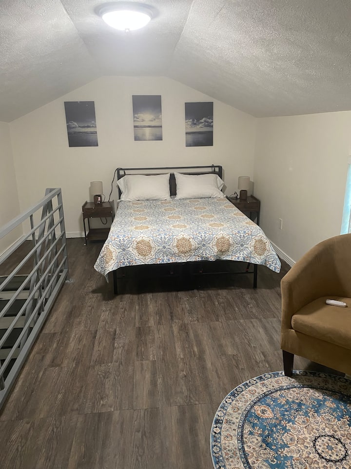 Tiny Home For Visiting Houston - Pasadena, TX