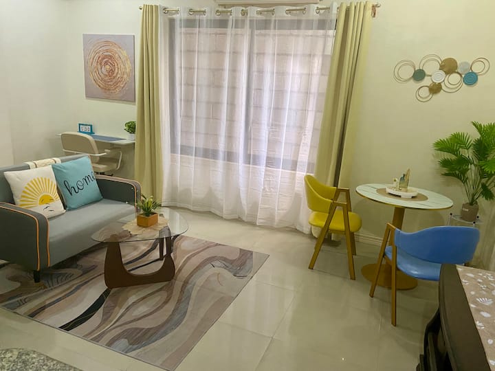 Stylish Studio W/qb-55"tv-kitchen-netflix -Disney+ - Angeles