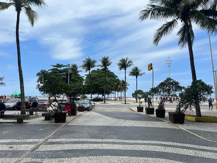 Apartamento Frente à Praia De Copacabana - リオデジャネイロ