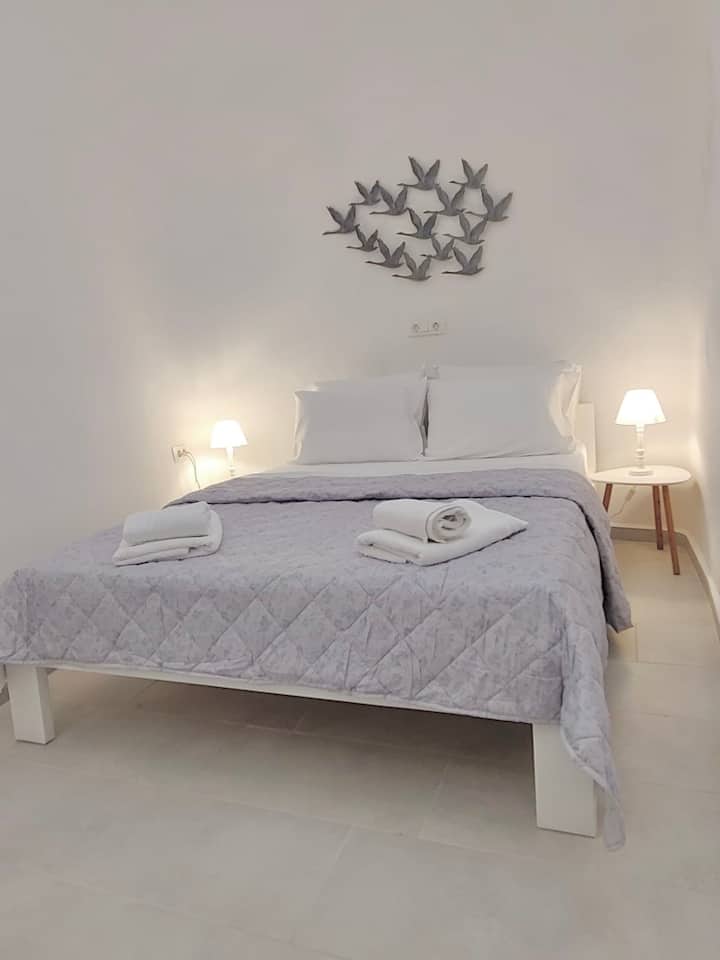 Sophie's Secret Cave - Santorini