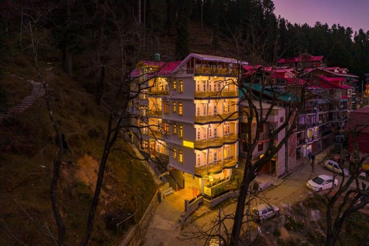 Alpenglow Retreat – Balcony & Chill - Narkanda