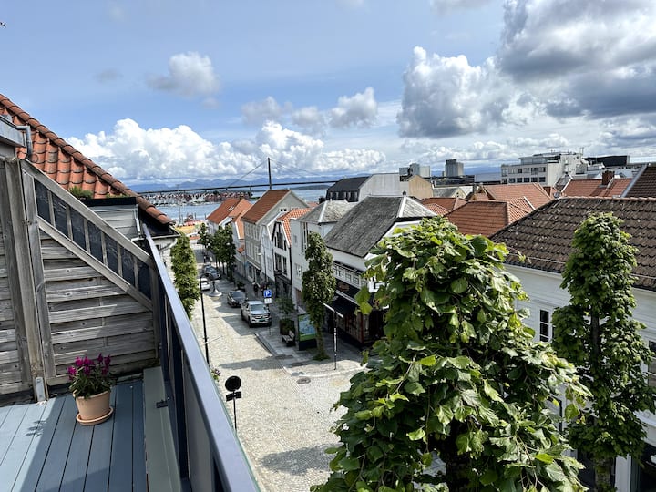 Ultra-central & Cozy • 55” Tv • Balcony! - Stavanger