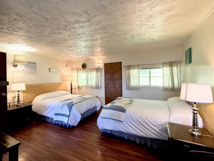 Room #19 - Keuka Cove Inn - Penn Yan, NY