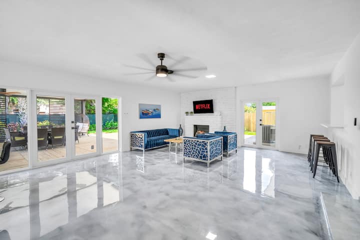 Tropical Luxury Close To The Beach And Heated Pool - Pompano Beach, FL