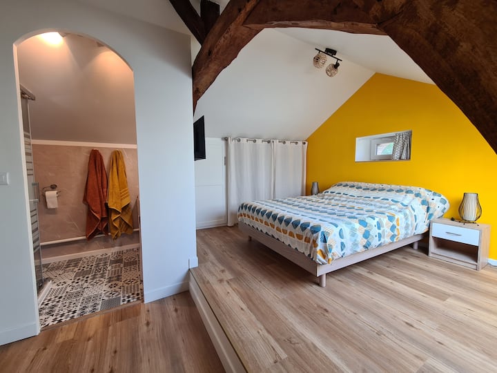 Chambre Dans Une Ferme Rénovée - Marciac