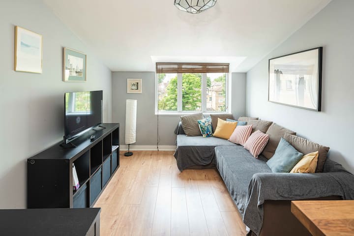 2bd Flat By Common & Village - Wimbledon, Zone 3 - Hampton