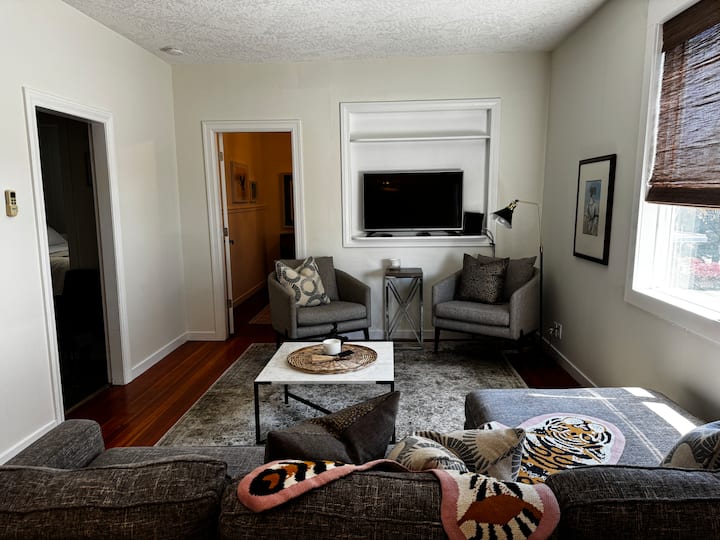 A Rare Find! - Comox