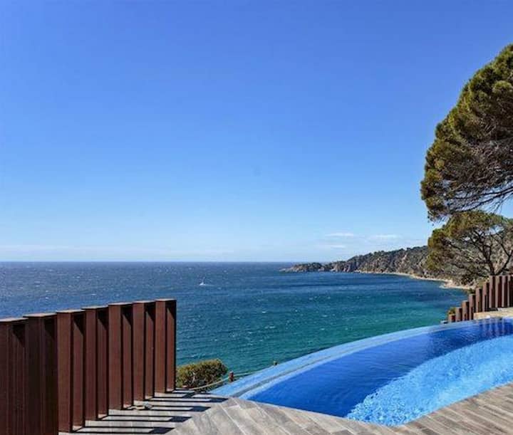 Casa Moderna Con Piscina - Sant Feliu de Guíxols