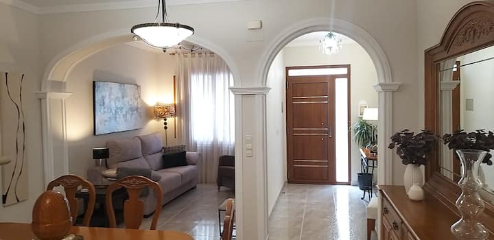 Casa En Pleno Centro Del Pueblo - Benissa