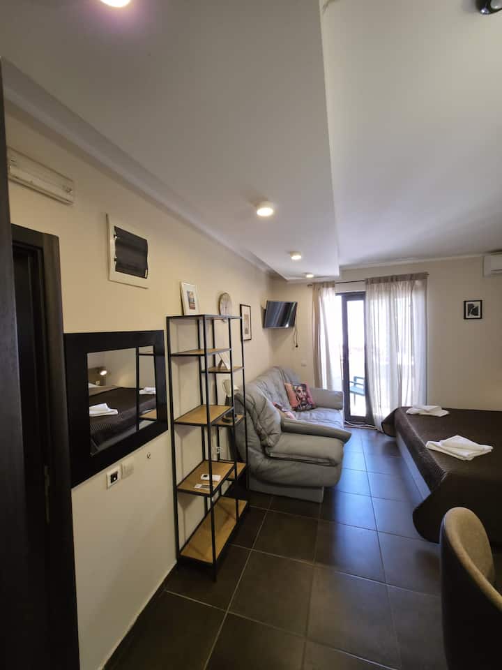 Merkezde Modern Stüdyo -8- - Budva