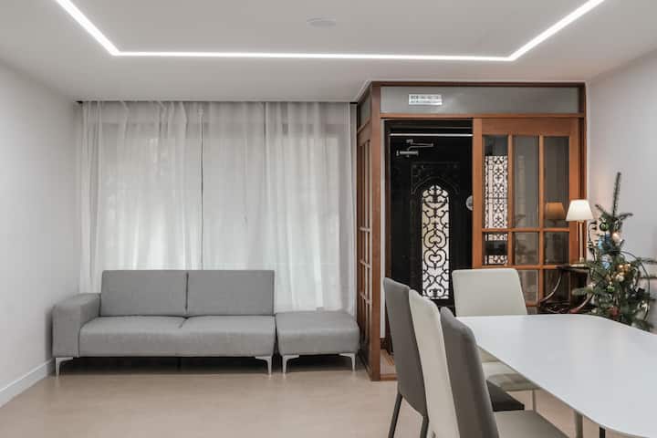 27인/독채/넓은 아파트/Millon Bears Stay/9bedroom+5bath - Seoul