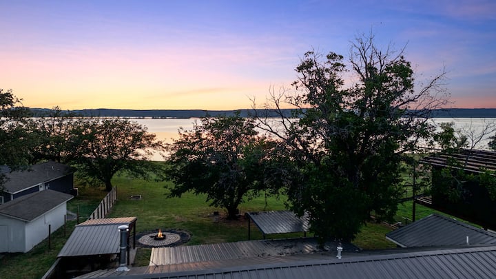 Lakefront Retreat With Two Homes! - Possum Kingdom Lake, TX