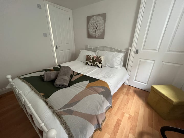 Prospect Place Contractors Long Stay Parking Wi-fi - Swindon