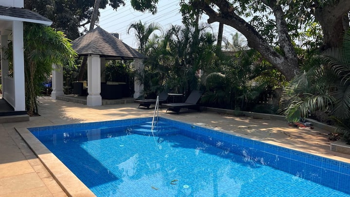 Whiteforest Villa ! 6-bhk Private Pool & Caretaker - Goa