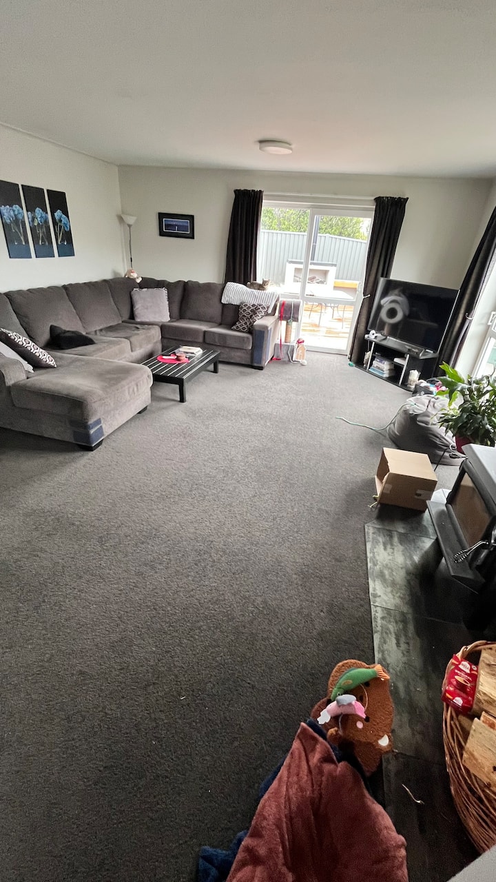 Big,cozy Home With Heart.great Host, Great Vibes! - Cromwell