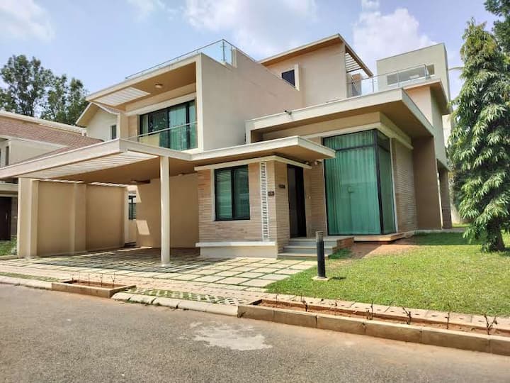 L04, 3bhk Villa - Kempegowda Airport Bengaluru (BLR)