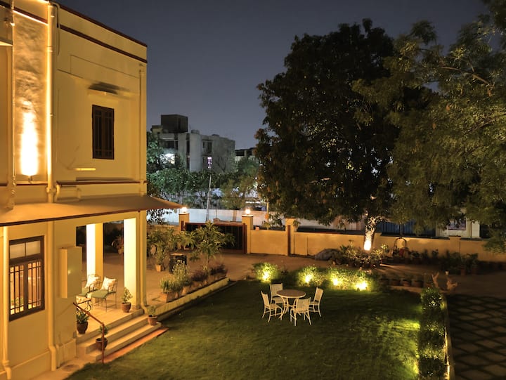 5br Private Colonial Bunglow W/ Garden | Bani Park - Jaipur