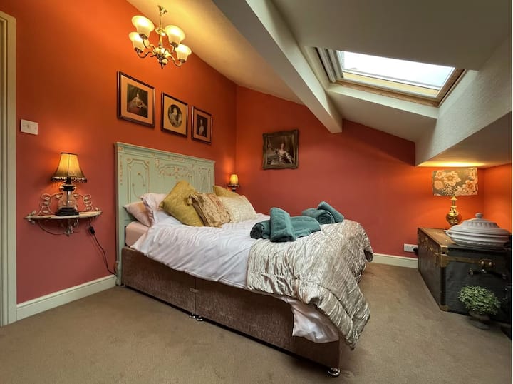 Chez Vivienne - Pompadour - Ilkley