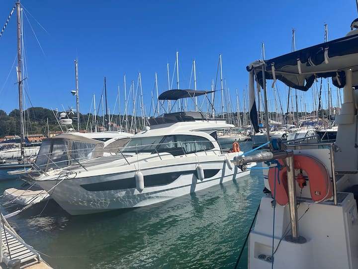 Hébergement Bateau à Quai - Saint-Mandrier-sur-Mer