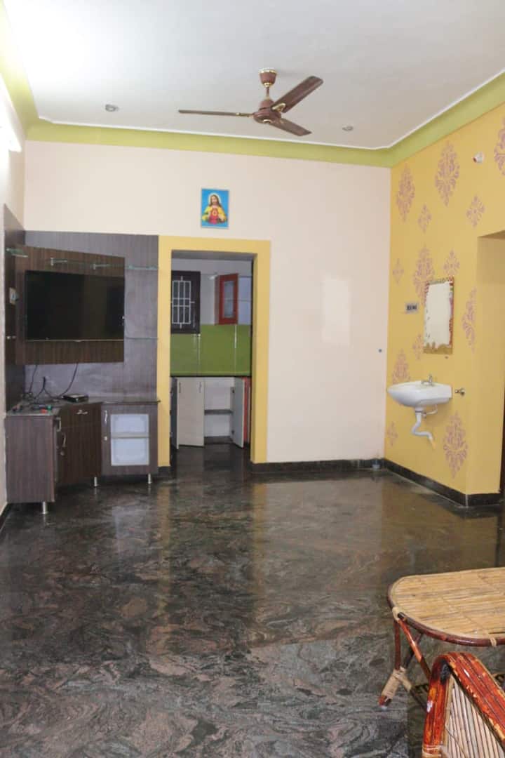 Mainfalls View 7bhk& 5 Tv Hall Kitchen Coutraalam. - Courtallam