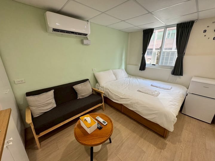 Hk845捷運西門站/西門町/紅樓/萬年大樓/北門/迪化街/寧夏夜市/電梯/4人2房2衛 - Taipei