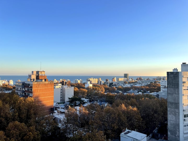 Apto En El Corazón De Cordón - Montevideo