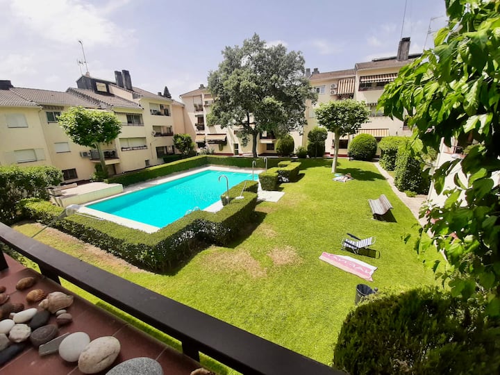 Piso En La Sierra Con Piscina - Torrelodones