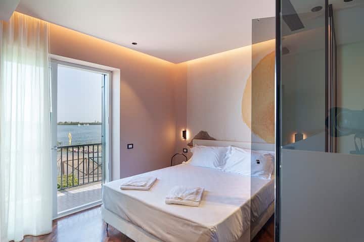Uefio Boutique Stay - Deluxe - Bacoli