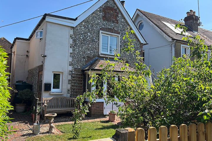 Pretty Cottage, Off Road Parking, Goodwood 3 Mi - Chichester
