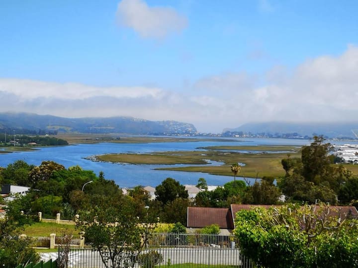 Lagoon View Accommodation - Knysna