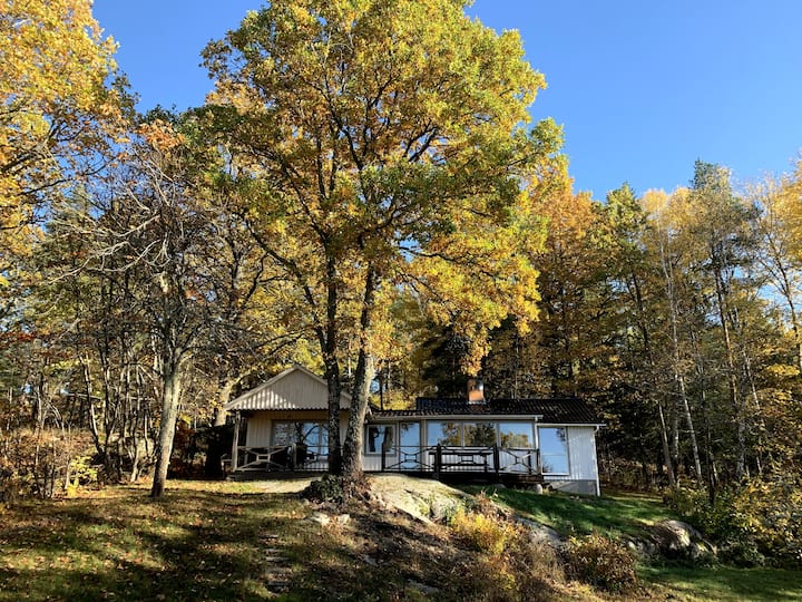 Svensk Sommerhus Med Vandudsigt - Gamleby