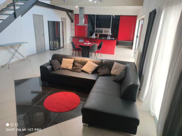 Villa 8 Chambres 20 Personnes - Charleroi
