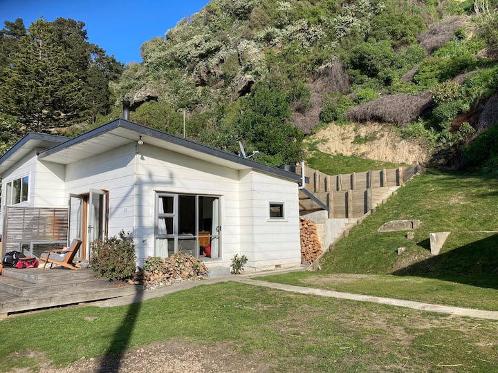 Barnes' Beach House - Cheviot