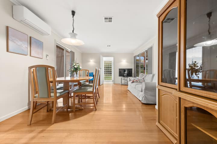 Cottage At The Edge Of The Cbd - Canberra