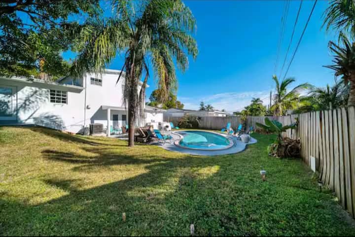 * Pool Home 8 | Big Yard / Pool - ミラマー, FL