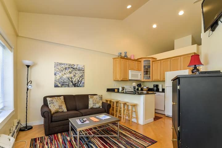 Secret Of Saugatuck Suites Top Lvl Kn+qn Poolside - Saugatuck, MI