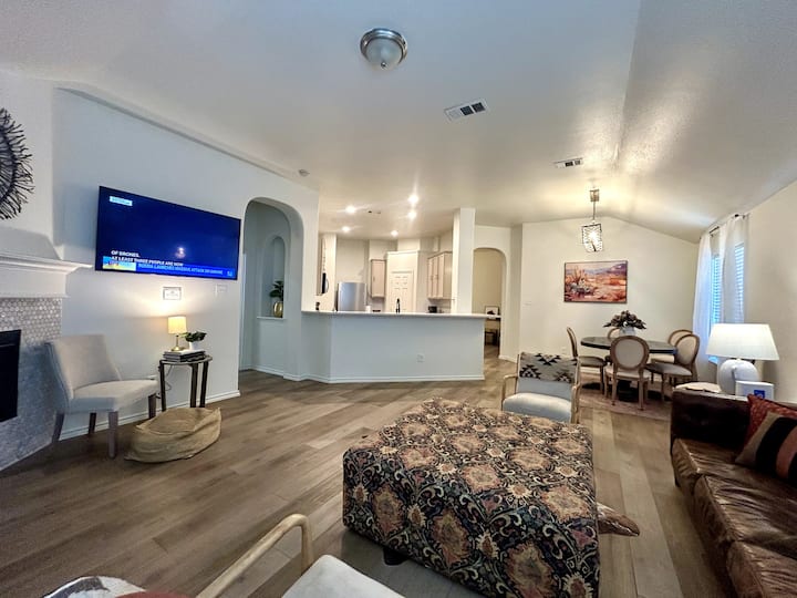 Lake Worth Western Whimsy-stay Awhile! - Lake Worth, TX
