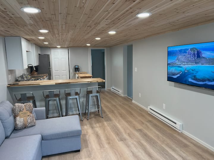 1 Bedroom Autrain Cabin - Au Train, MI