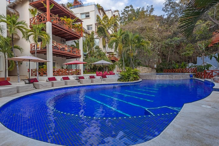 Condo 402, Luxury Ocean View Villa - Sayulita