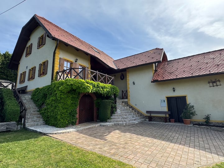 Zidanica Jakec - Ptuj