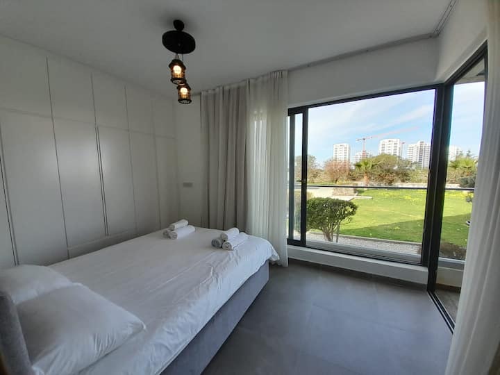 Park Two Bedroom Apartment - Газиверан