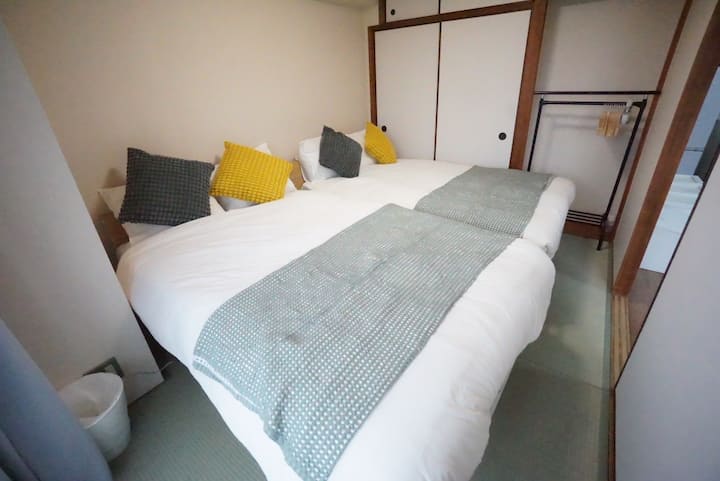 Kix直通/動物園前駅2分/3部屋最大12名/ベッド7台/なんば近/free Wi-fi#lgt71 - Osaka, Japan