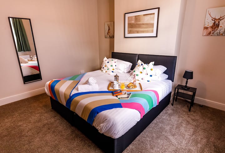 Spacious 4-bed | Parking | Contractors Welcome! - South Shields