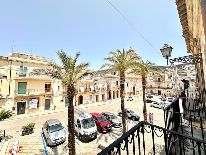 Balcone Sul Duomo - Chiaramonte Gulfi