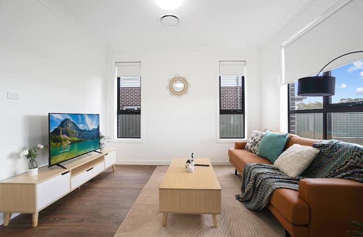 Fast Wifi,free Parking,parkside,m7,costco,wws,golf - Blacktown