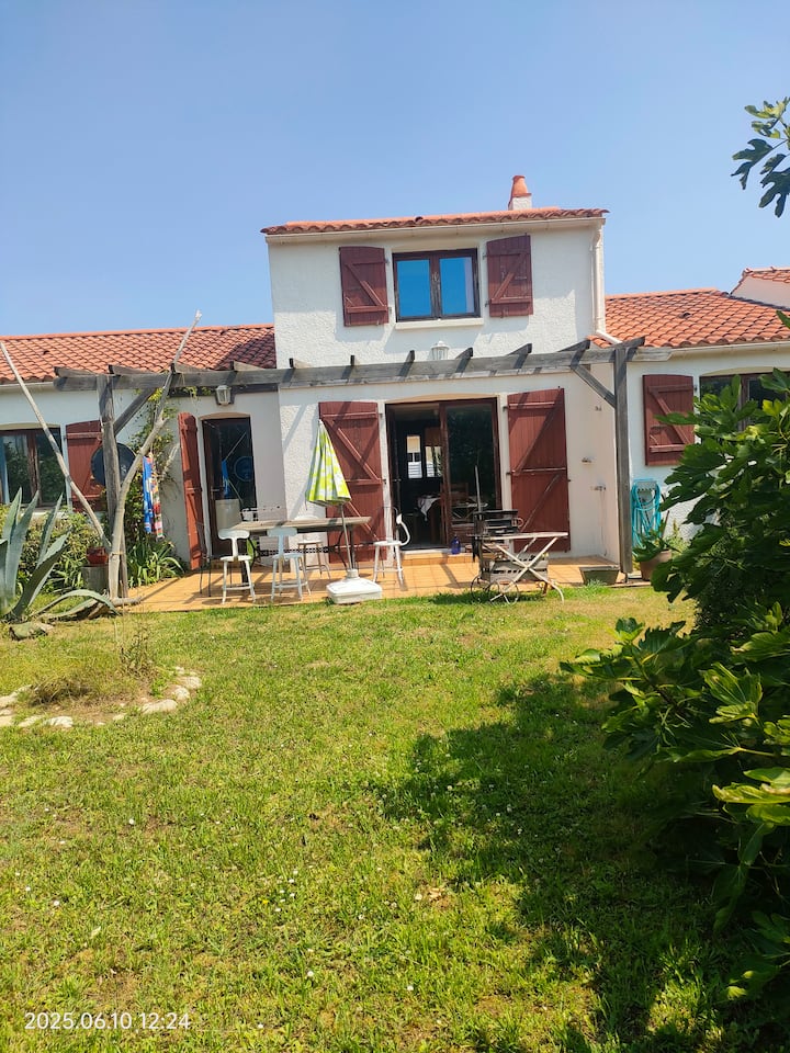 Belle Maison à 500 M De La Plage - Longeville-sur-Mer