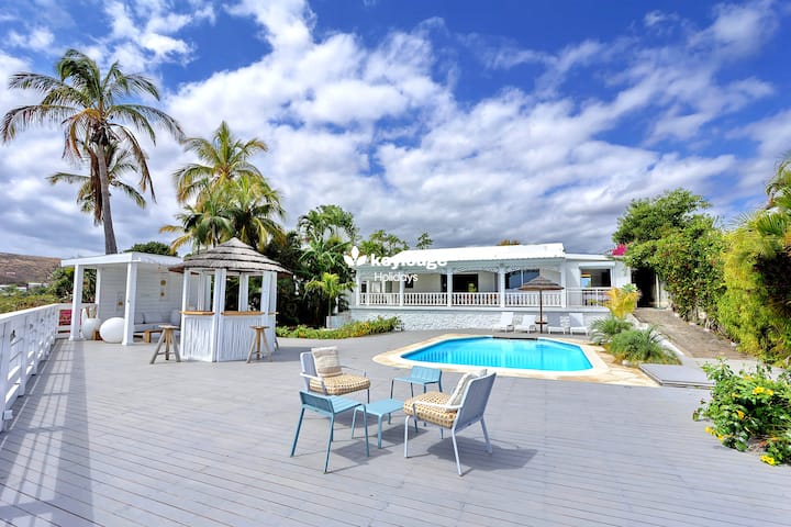 Villa Vénus, 4* – Piscine Et Vue Mer – St-gilles - Saint-Gilles, Réunion